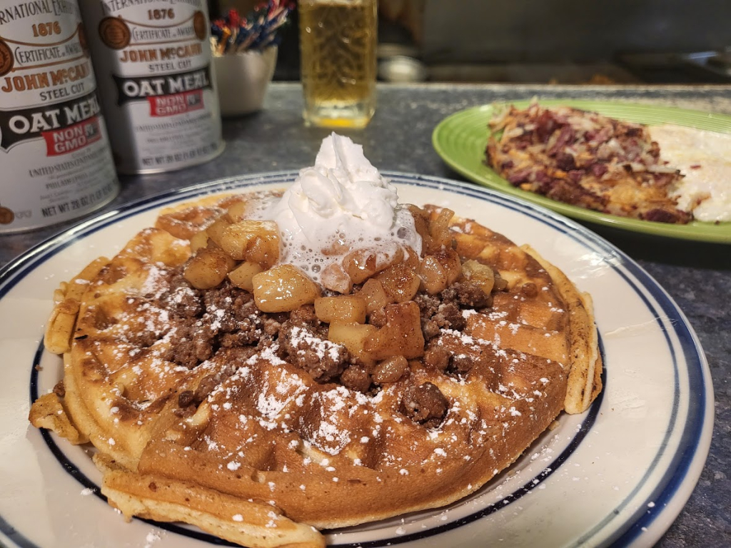 Blue Moon Cafe – Good food made right.